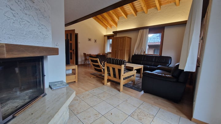 Grand Appartement De 6 Chambres Dans Maison Etzel - Saas-Grund