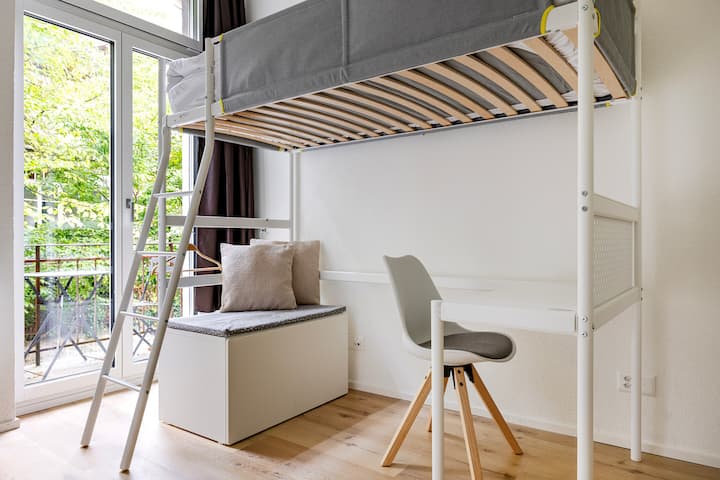 Blueground | Seebach, Balcony, Nr Zürich Zoo - Zürich