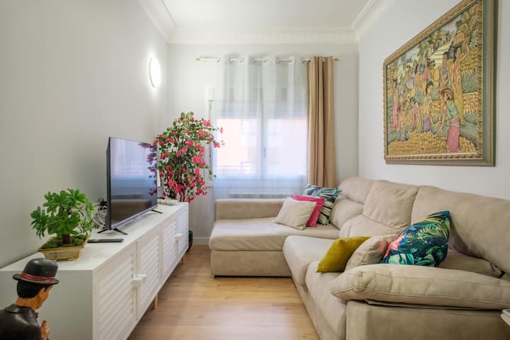 Loira Princesa: Luz, Estilo Y Confort - Zaragoza, España