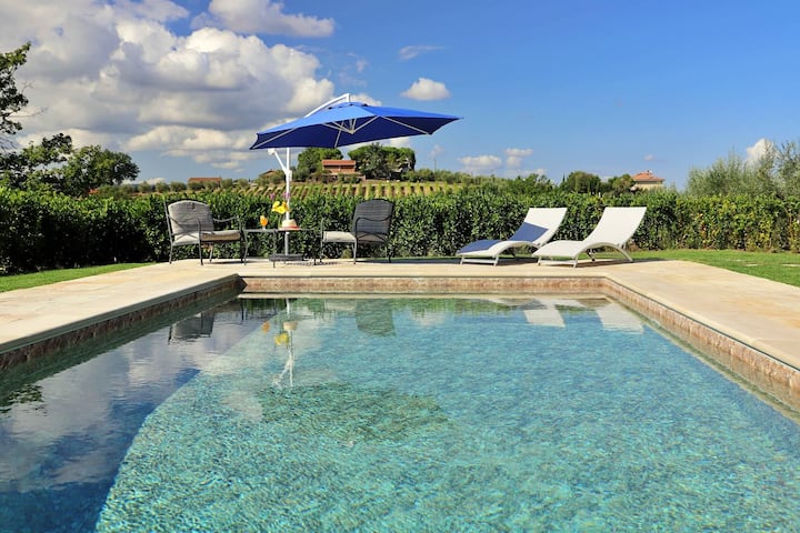 Country House With San Gimignano View Up To 14 Pax - San Gimignano