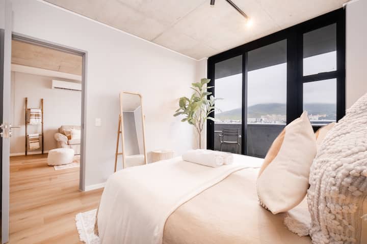Riverlands 1bedroom Apartment With Mountain Views - Goodwood