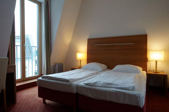 Stylish Double Room In The Heart Of The City - Berlín