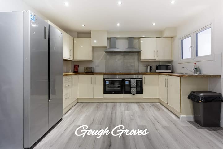 Contractor Stay Derby - 6 Ensuite Rooms & Parking - Derby