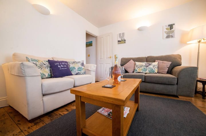 The Sovereign - 휫츠테이블