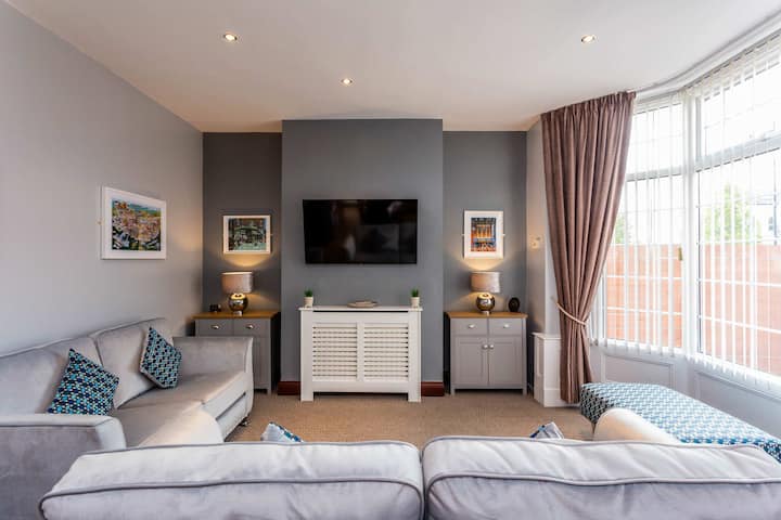 Spacious 3 Bedroom Home In South Shields By Beach - Tynemouth