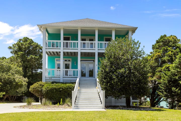 Magnolia Breeze | Family + Pet Friendly Retreat - Emerald Isle, NC