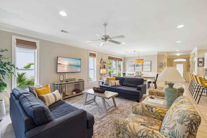 Carefree Living, Family Friendly - Destin, FL