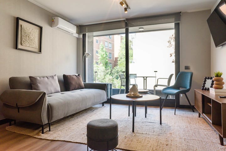 Parkside Oasis | Chic 2br Retreat Pool And Gym - Providencia