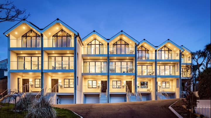 2 The Strand - Newquay