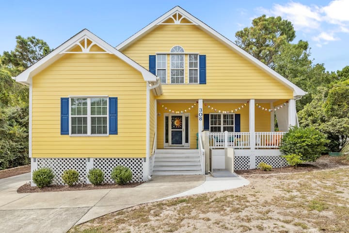 Sunnyside Up | Relax W/ Pool & Screened Porch - Emerald Isle, NC