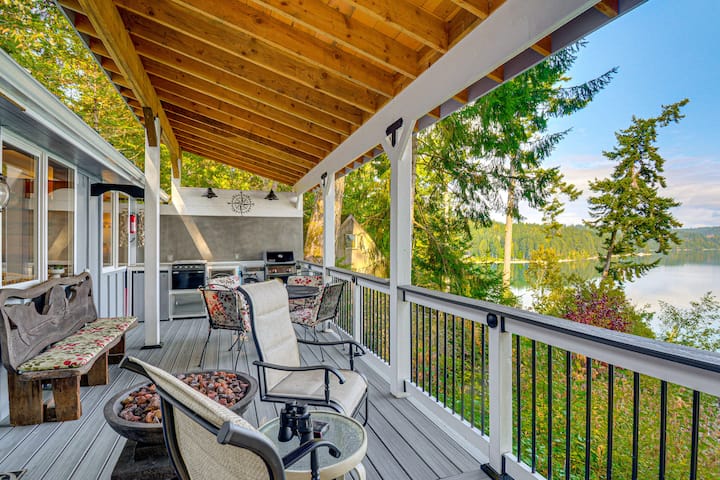 Outdoor Kitchen & Canal Views: Cabin In Quilcene! - Silverdale, WA