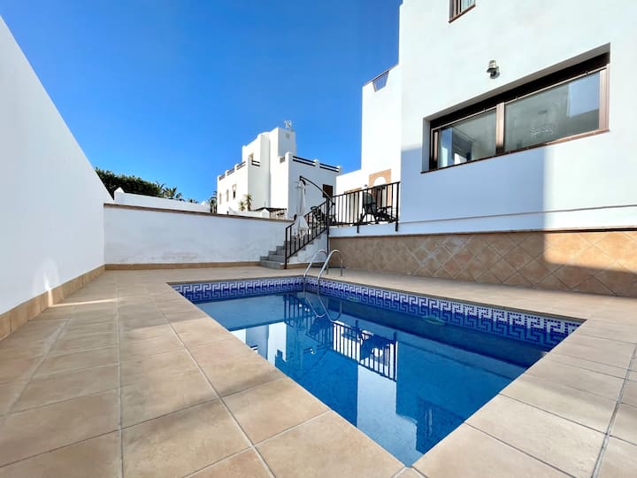 Villa With Private Pool Near Beach - Motril