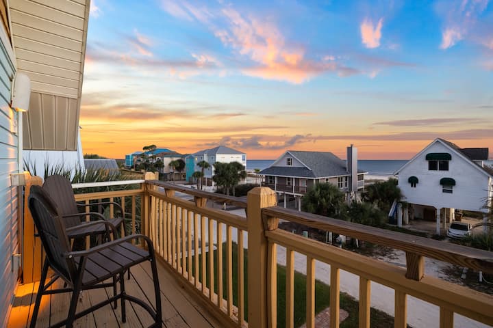The Sand Dollar -Beach Access & Ocean Views! - Cape San Blas, FL
