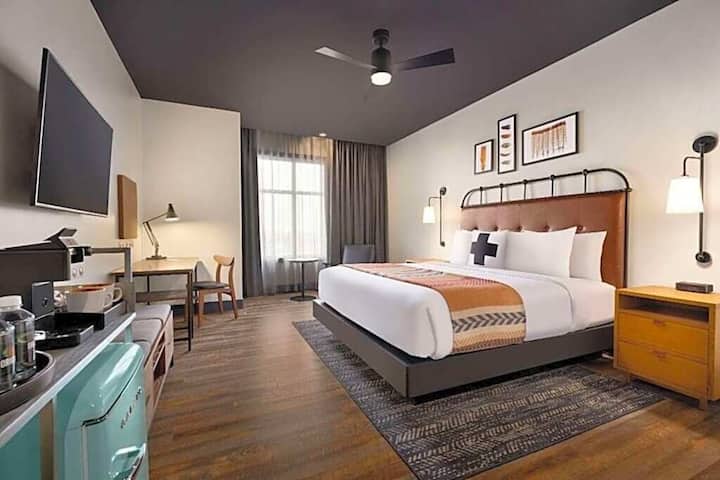 Origin Westminster L King Room L Central Location - Denver, CO