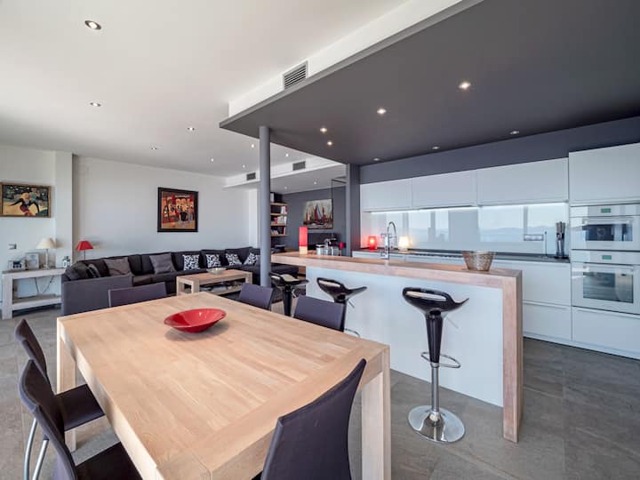 Maison à Roses Près De Canyelles - Roses