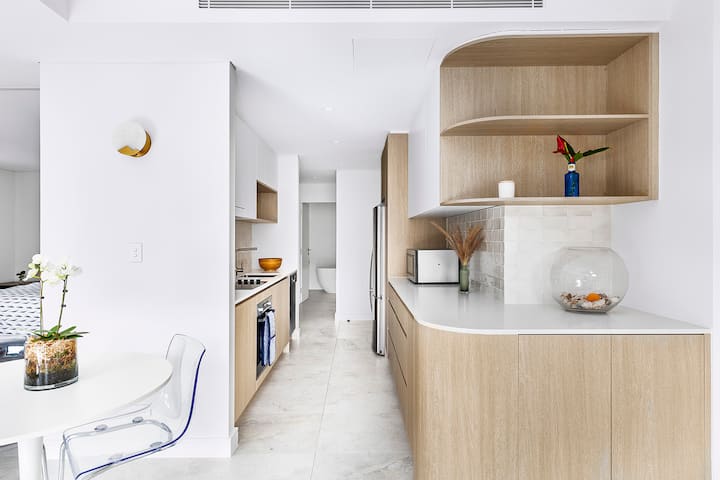 Luxe At Kings – Guest Suite With Pool Access - Bondi Beach