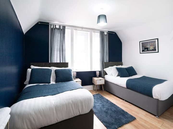 Quad Standard Room - Newcastle upon Tyne