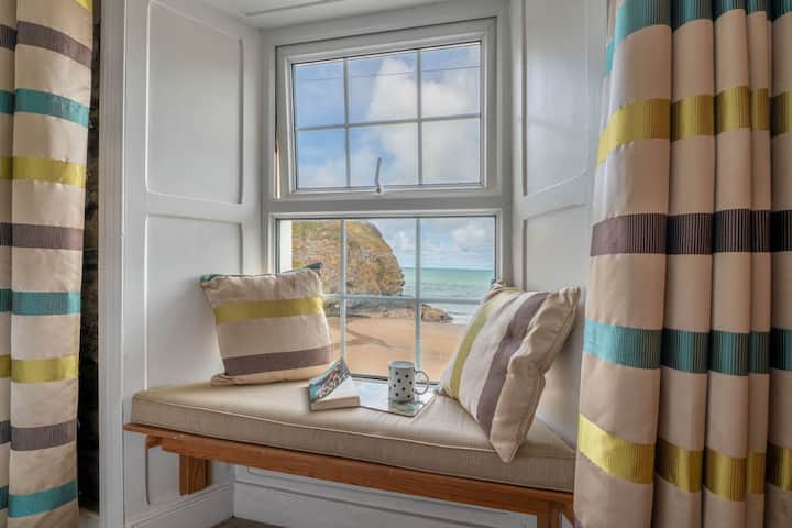 Trem Y Don @ Llangrannog Beach - Llangrannog