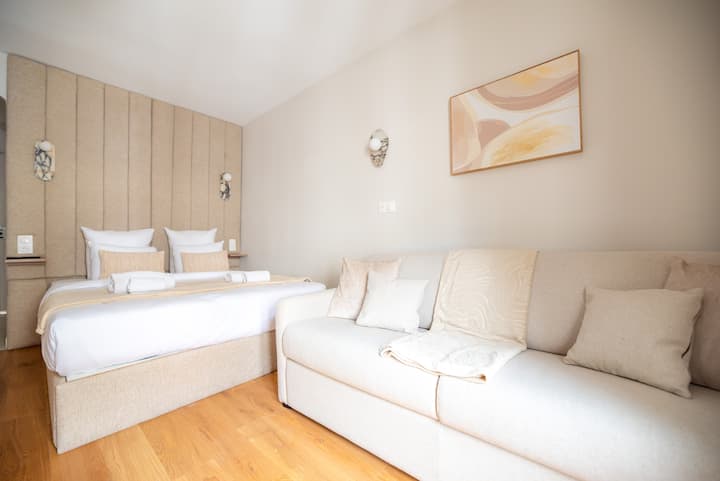 Charming Parisian Studio By Champs Elysées - Eiffel Tower - Paris