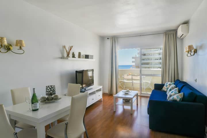 Fantastic Seaviews & Pool, Close To The Beach - Benalmádena