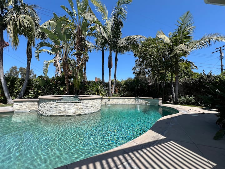 Swanky Pool/jac Home:3 Ensuites, Walk To Disney - Anaheim, CA