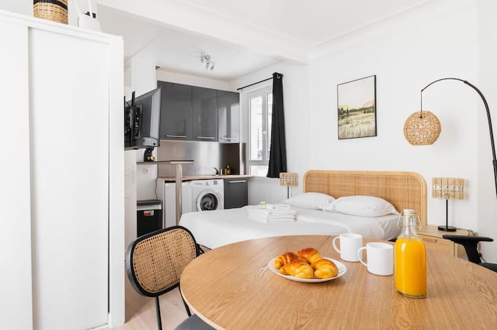 Studio Elegant Charme Intemporel - Paris 18 - 2p - Paris