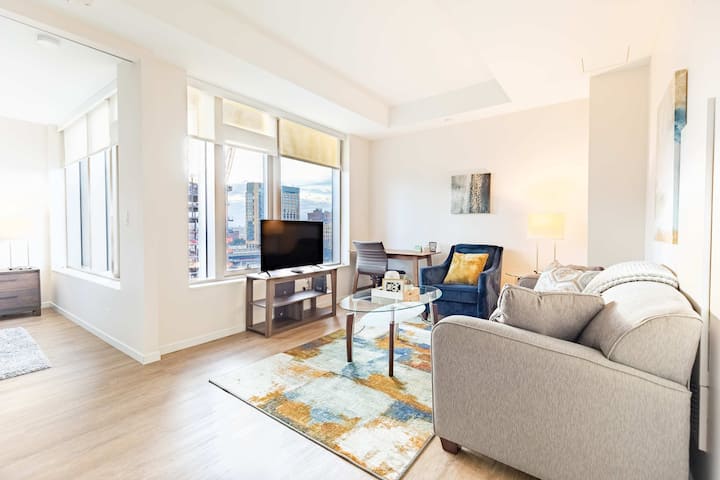 Entire Apt Downtown Seaport With Pool - Boston, MA