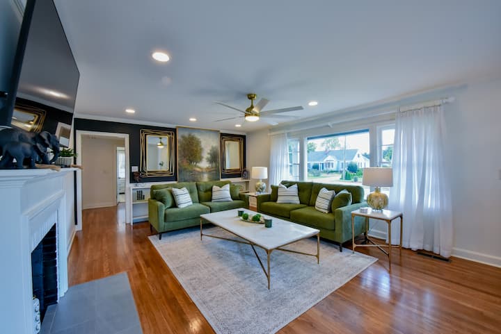 Crimson Diamond - Tuscaloosa, AL