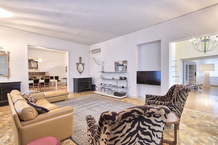 Easylife - Tuscany(arezzo) - Piazza Guido Monaco 1 - Arezzo