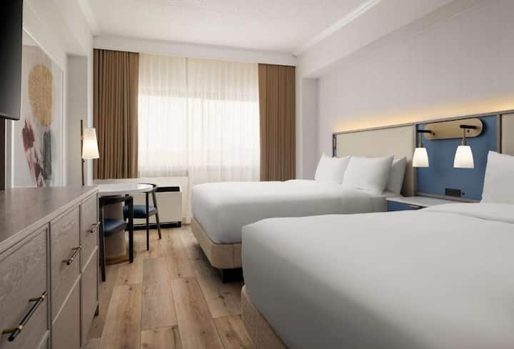 Modern Pet-friendly Two Queen Room Close To Nyc - White Plains, NY