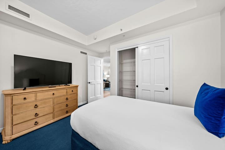 2-bedroom Condo - Naples, FL