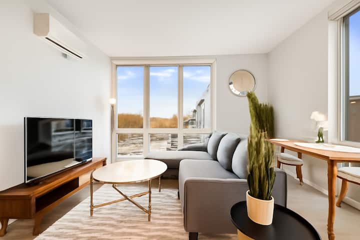 Cozy 1 Bedroom Apartment In Riverside Queen Bed - Spokane, WA