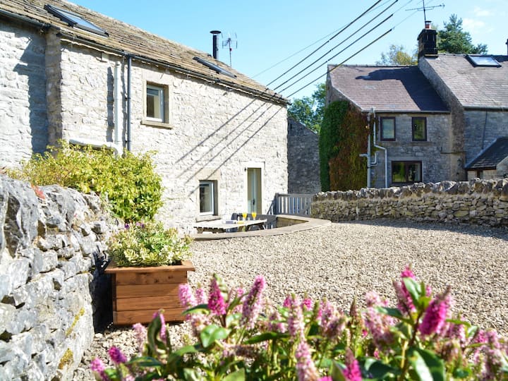 2 Bed In Taddington (76505) - Bakewell