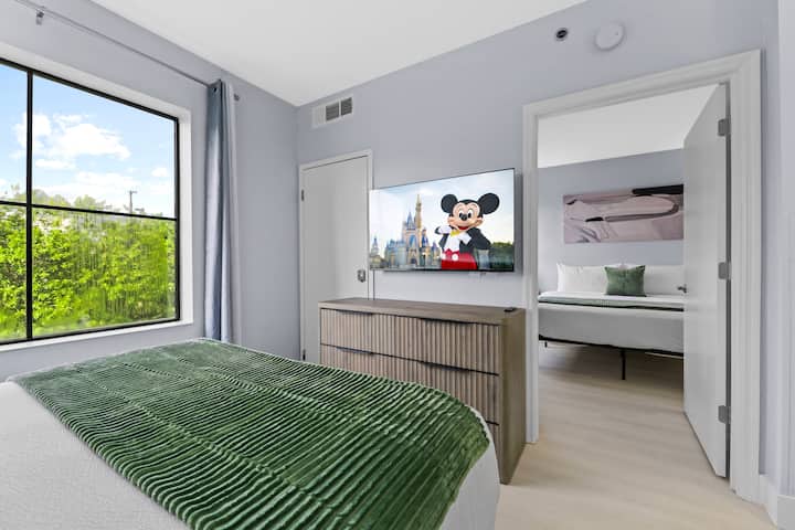 Family 2br | Kitchen | Close To Universal - Orlando, FL