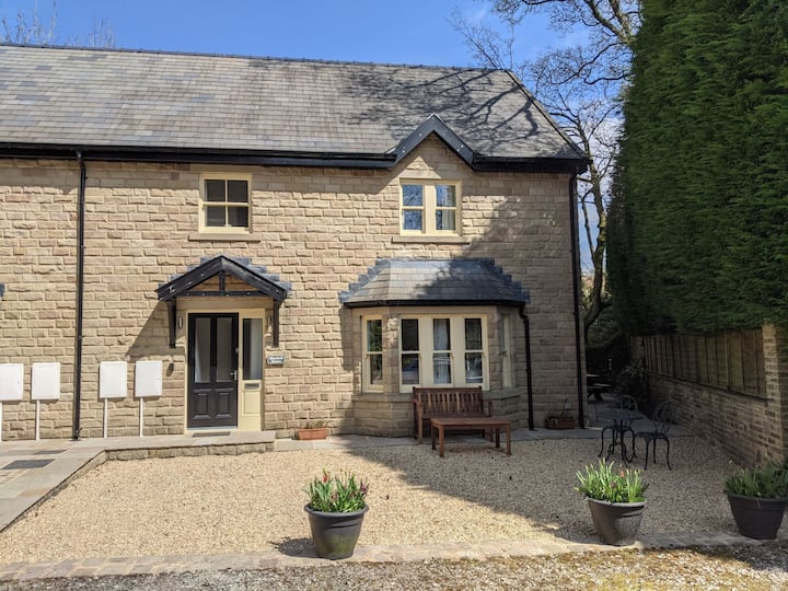 3 Bed In Buxton (81127) - Buxton
