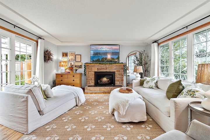 Coastal Garden Cottage - Gig Harbor, WA