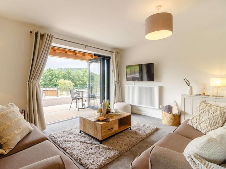 2 Bed In Usk- (Oc-87948) - Usk