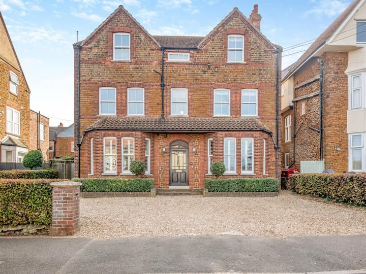 8 Bed In Hunstanton (Oc-89469) - Hunstanton
