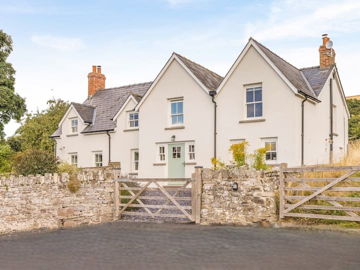 5 Bed In Crickhowell (90053) - Abergavenny