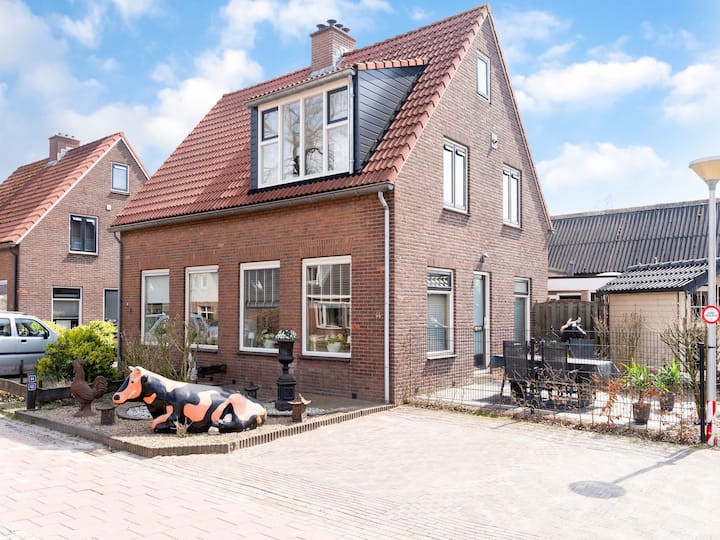 Maison Familiale Paisible à Elim - Hoogeveen