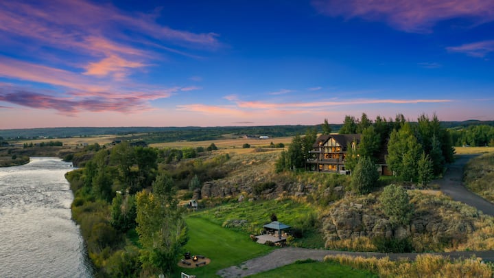 Stonefly Lodge | Henry's Fork Riverfront Luxury - Ashton, ID