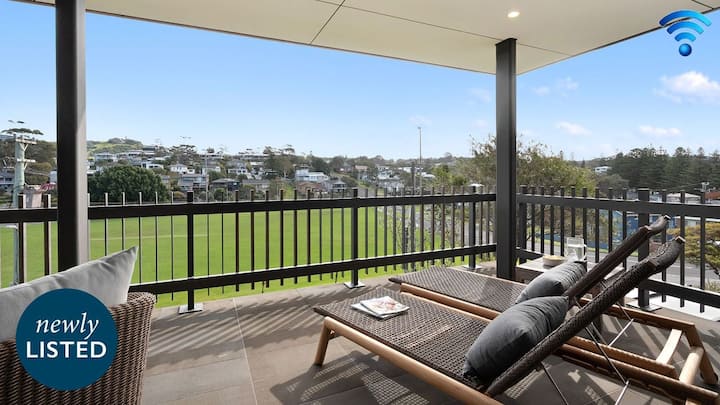 Surf N Turf - The Grandstand - Gerringong