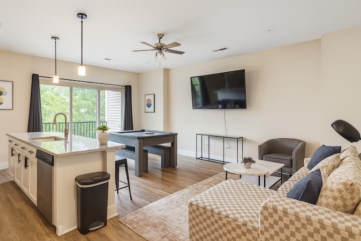 Family & Group Retreat|3queensbeds+pool Table 2nd - Homewood, AL