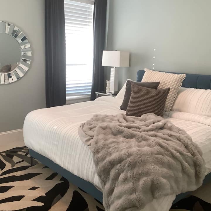 Sand And Salt Bed And Breakfast King Deluxe Room - White Rock