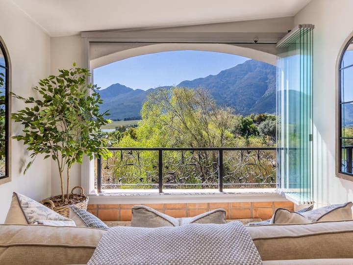 One Bedroom Lake View Villa 18 - Franschhoek