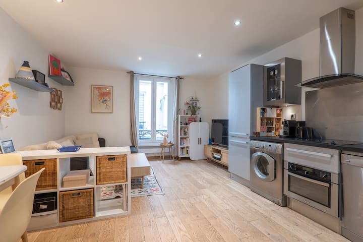 Cozy Hideaway In A Quiet Paris Passage - Gare Saint-Lazare - Paris