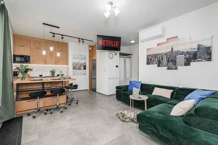 Lumina Cozy Apartment With A Stunning View - Warsaw