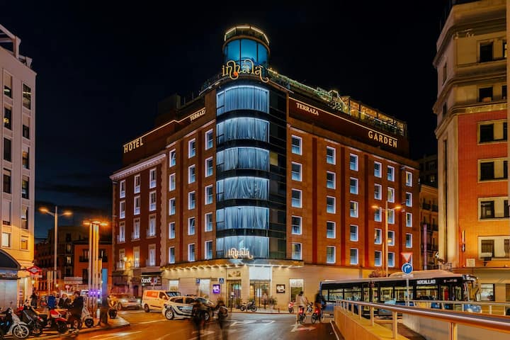 Superior Double Room With Balcony I Hotel Inhala - Madrid