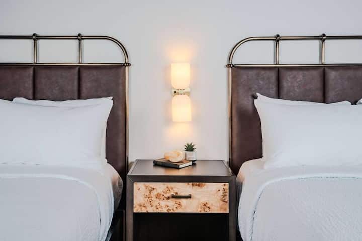 2 Queen L Origin Baton Rouge L Downtown Stay - Baton Rouge, LA