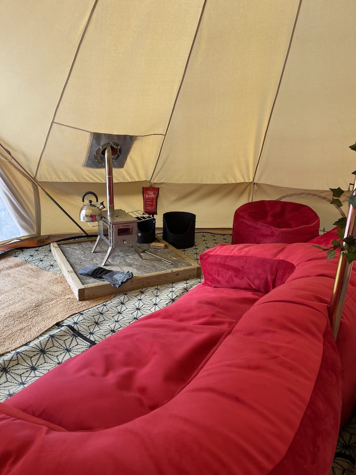 Ash Bell Tent - Builth Wells